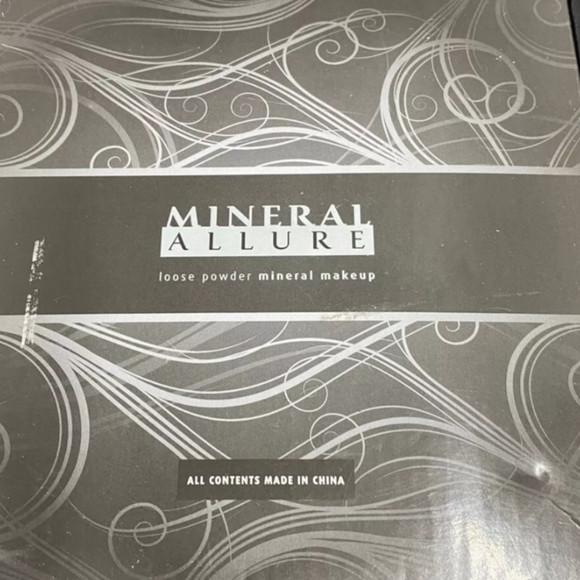 Makeup | Mineral Allure Makeup Kit 2 Makeups1 Finishing Powder Bronzer ...